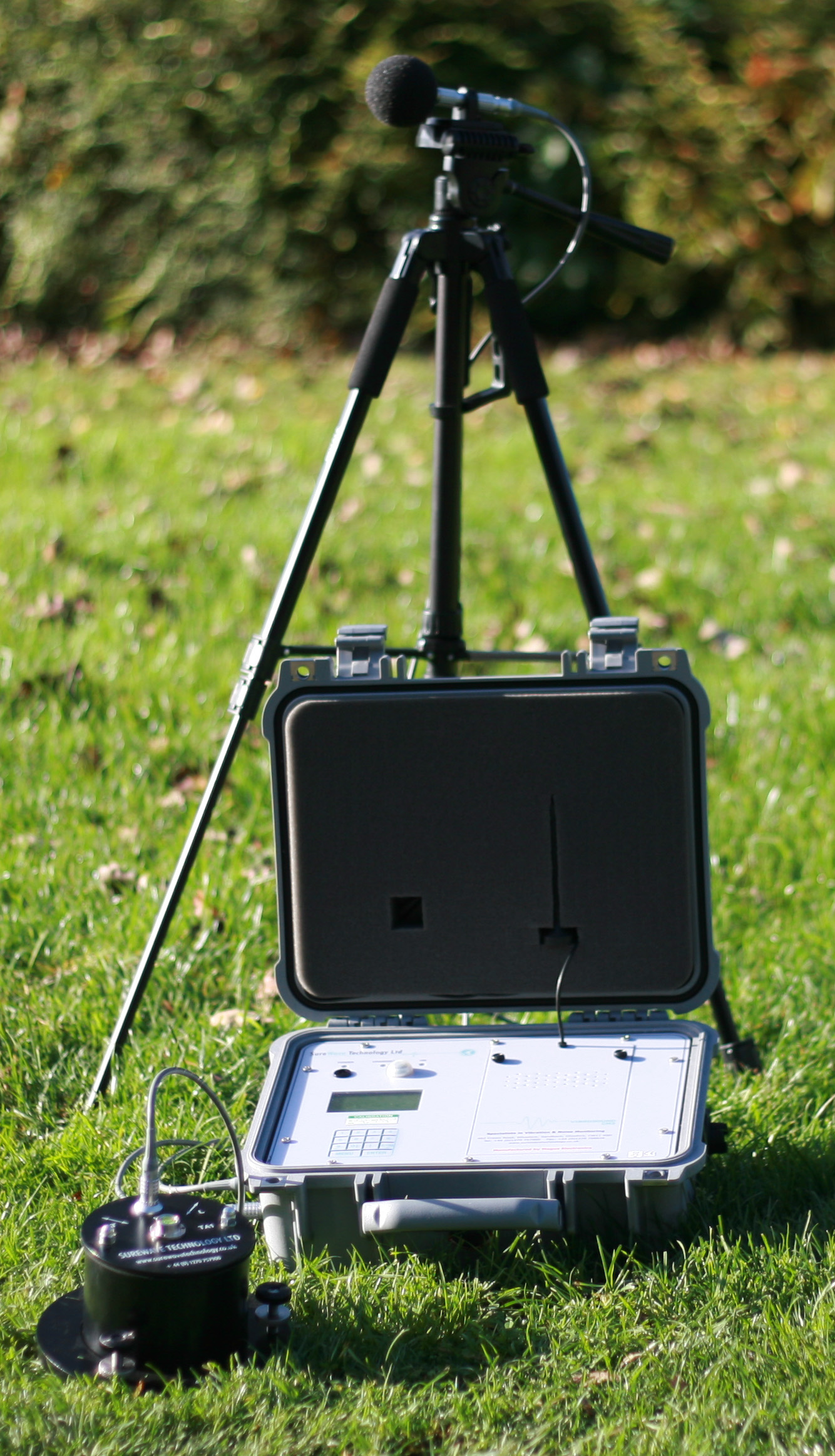 Noise and vibration compliance monitoring system - Geonoise Instruments